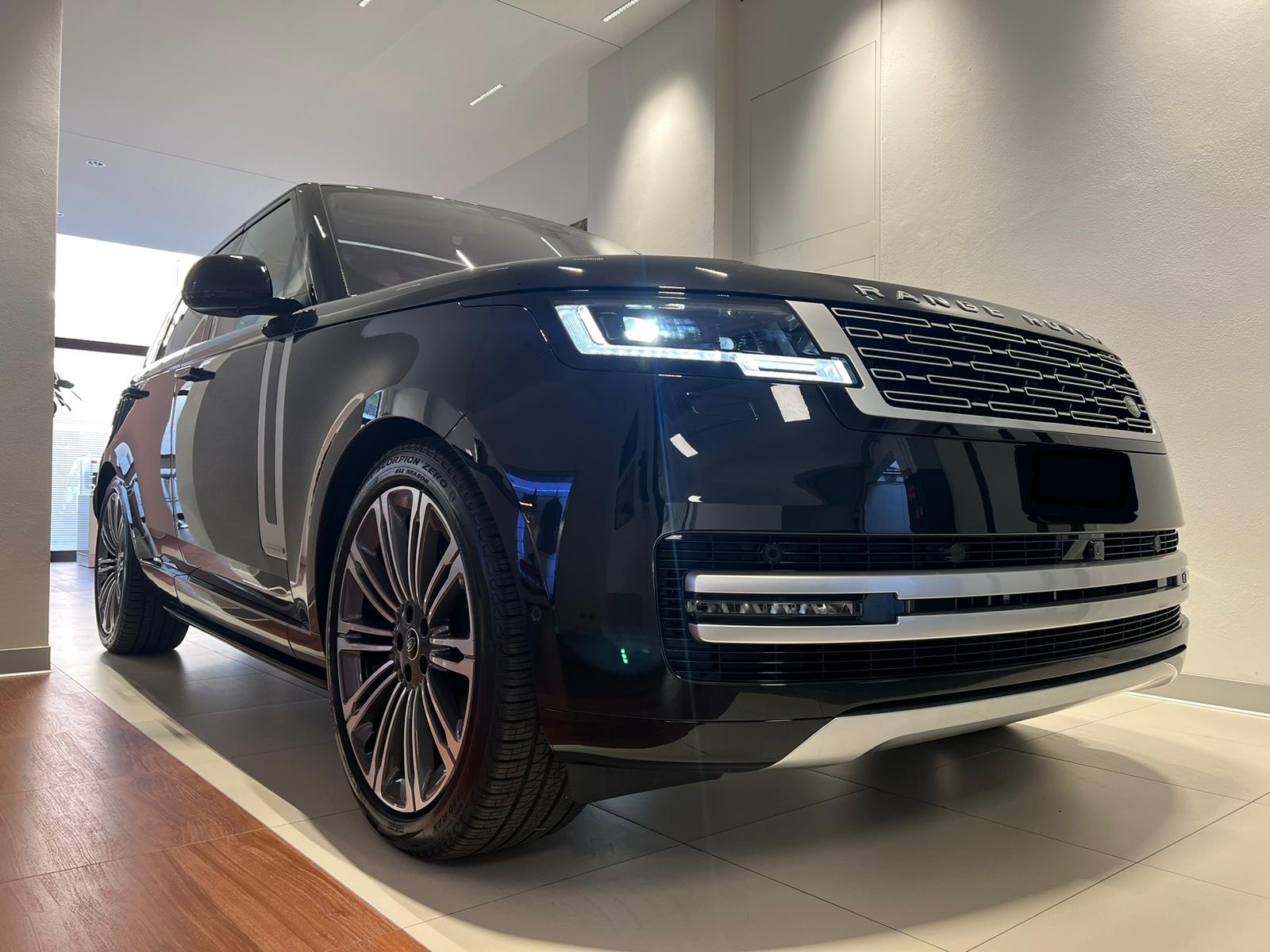 Range Rover Vogue Autobiography - Exclusive Rent