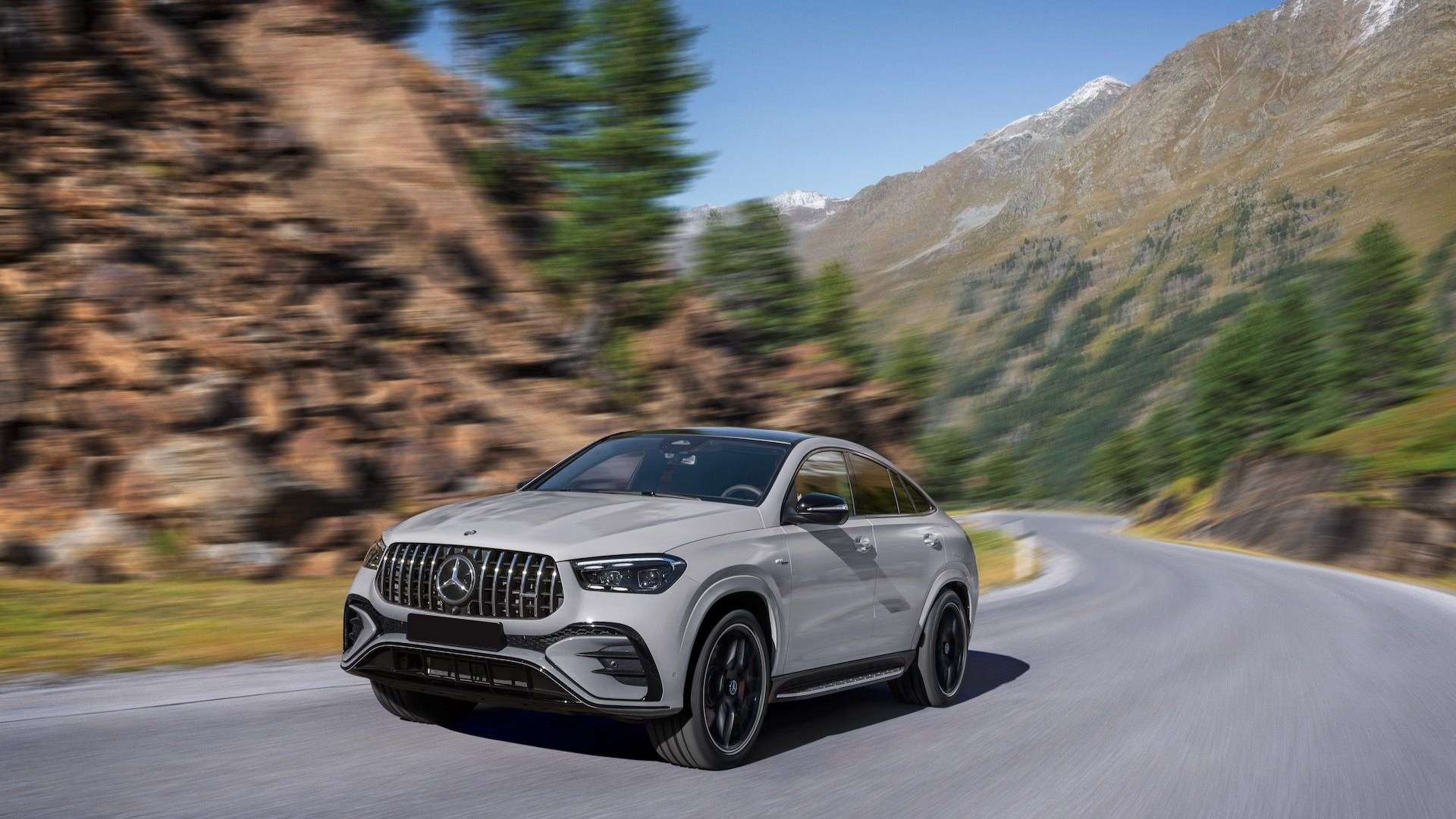 Noleggio Mercedes GLE AMG nelle Dolomiti | SUV di Lusso